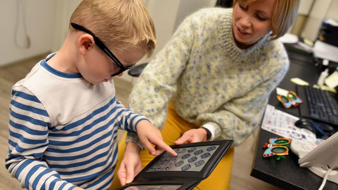 Tid for å sjekke synet til barna Pibo Optik
